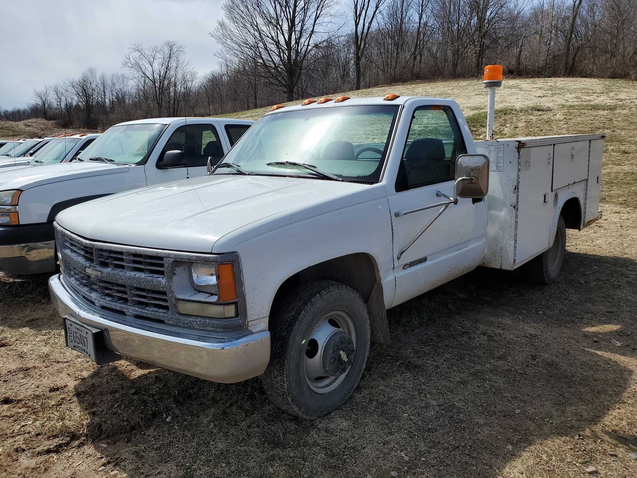 '00 Chevy 3500 Service Body | Heavy Equipment, Truck, Trailer Auction