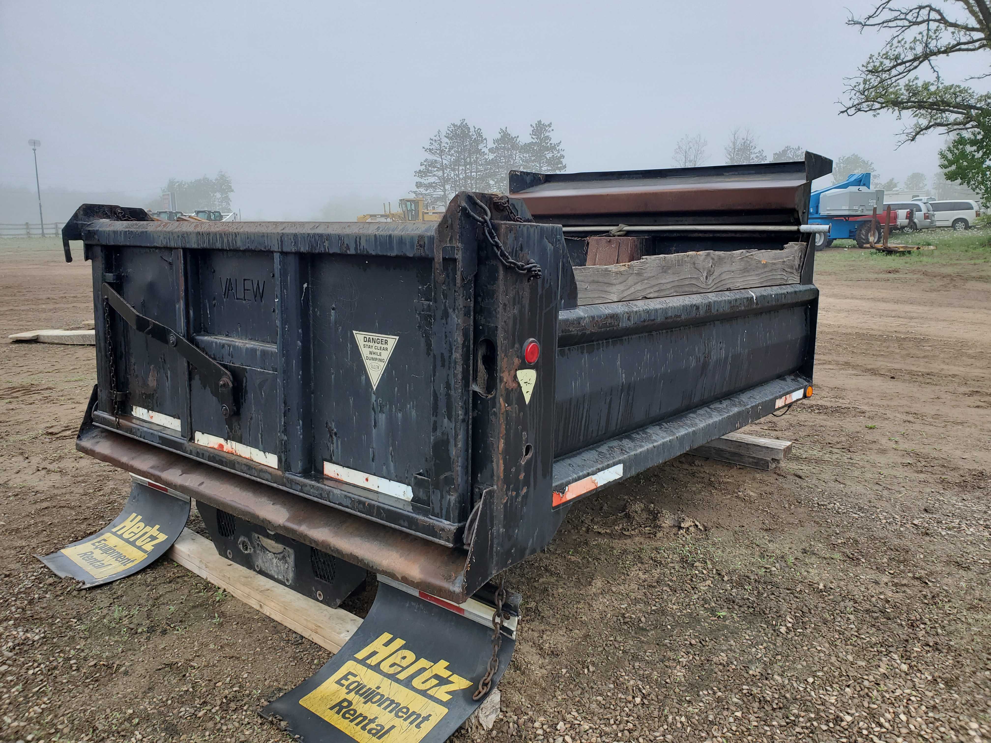 Valew Dump Box | Heavy Equipment, Truck & Trailer Auction